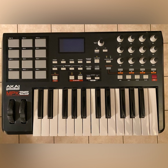 Akai | Other | Akai Mpk25 Usb Keyboard Controller | Poshmark